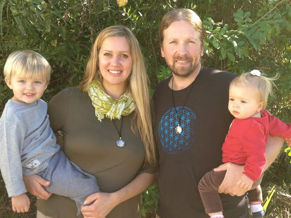 5 Benefits of Wearing an EMF Blocker Pendant – BioElectric Shield